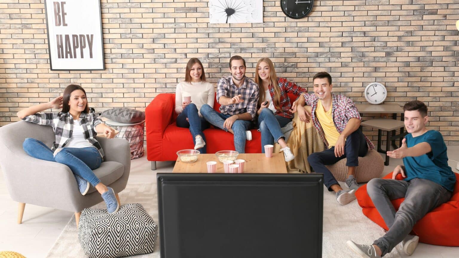 Curation: How Much Average Screen Time is Good for Adults?